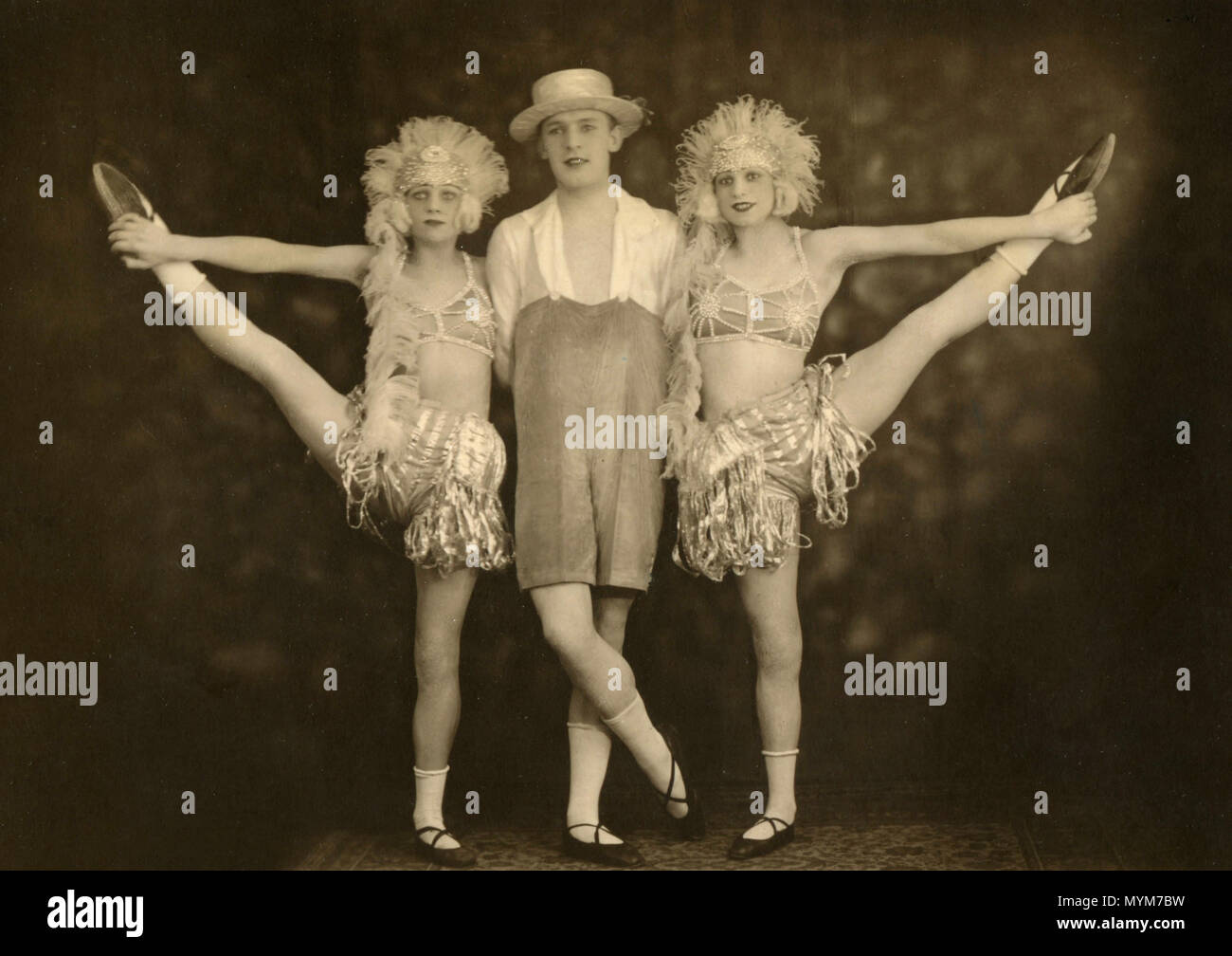 Danseuses De Cabaret 1920 1920s Cabaret Archives Jazz Age Club