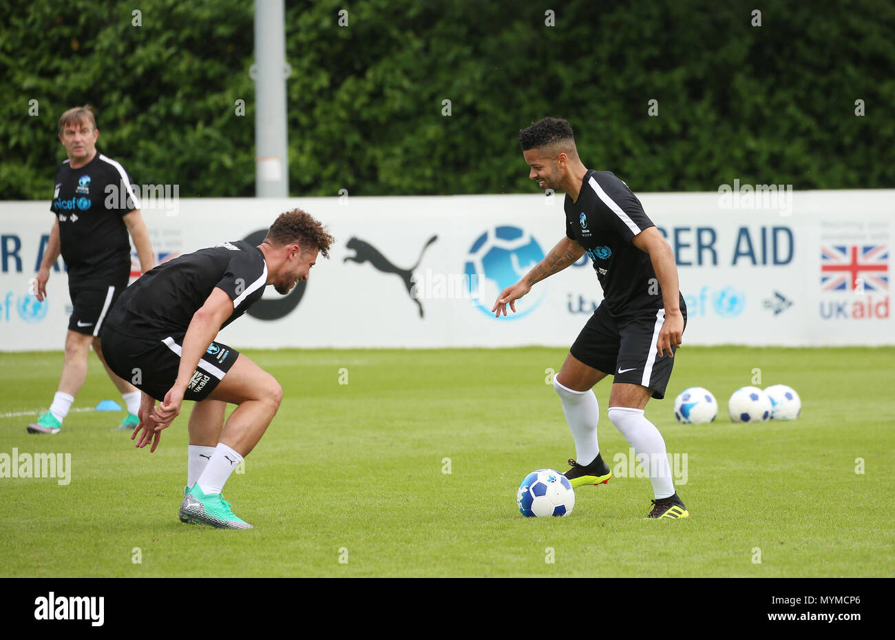 Jeremy lynch soccer aid hi-res stock photography and images - Alamy