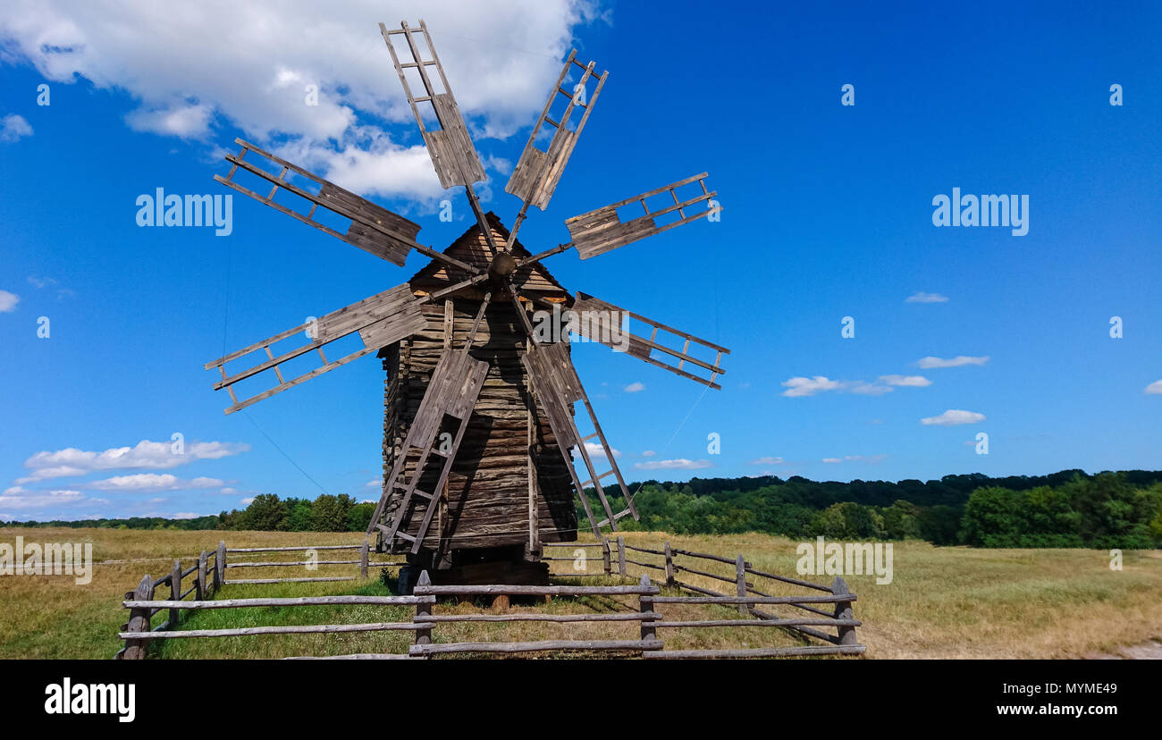Blades old wooden windmill hi-res stock photography and images - Alamy