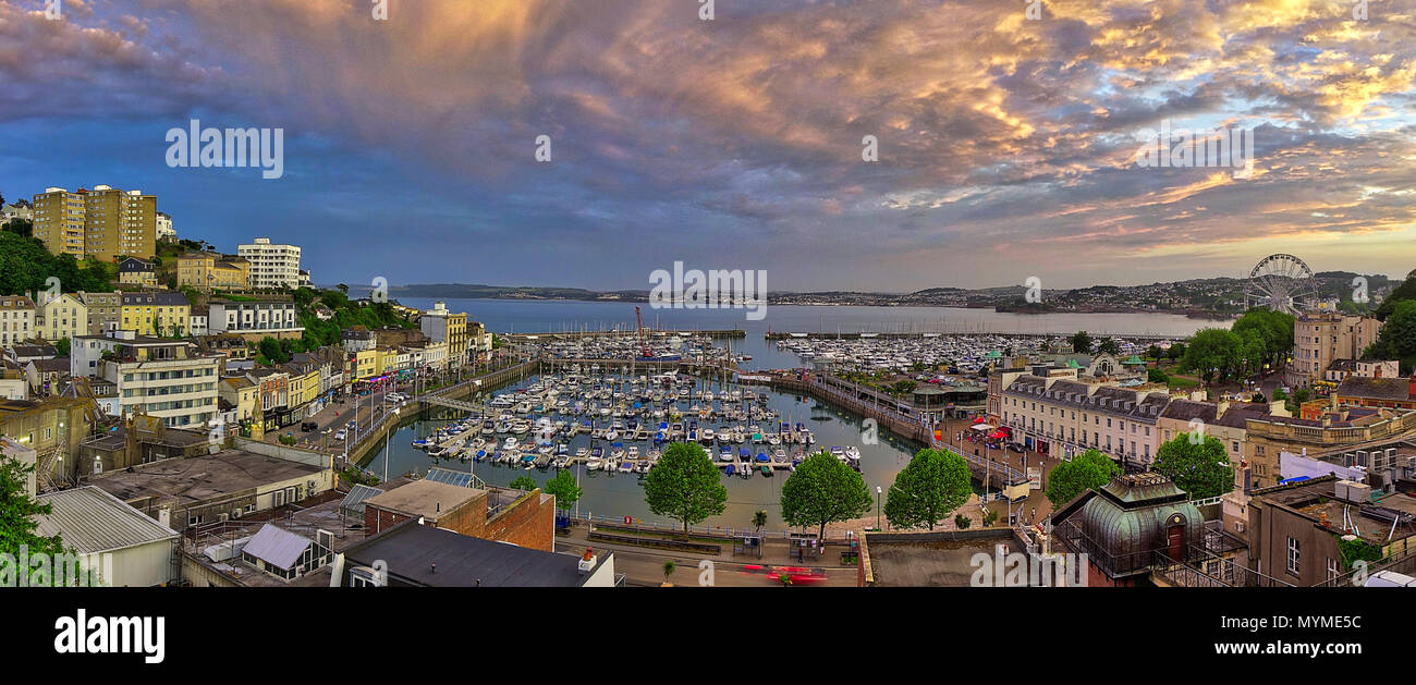 Traditional devon town hi-res stock photography and images - Alamy