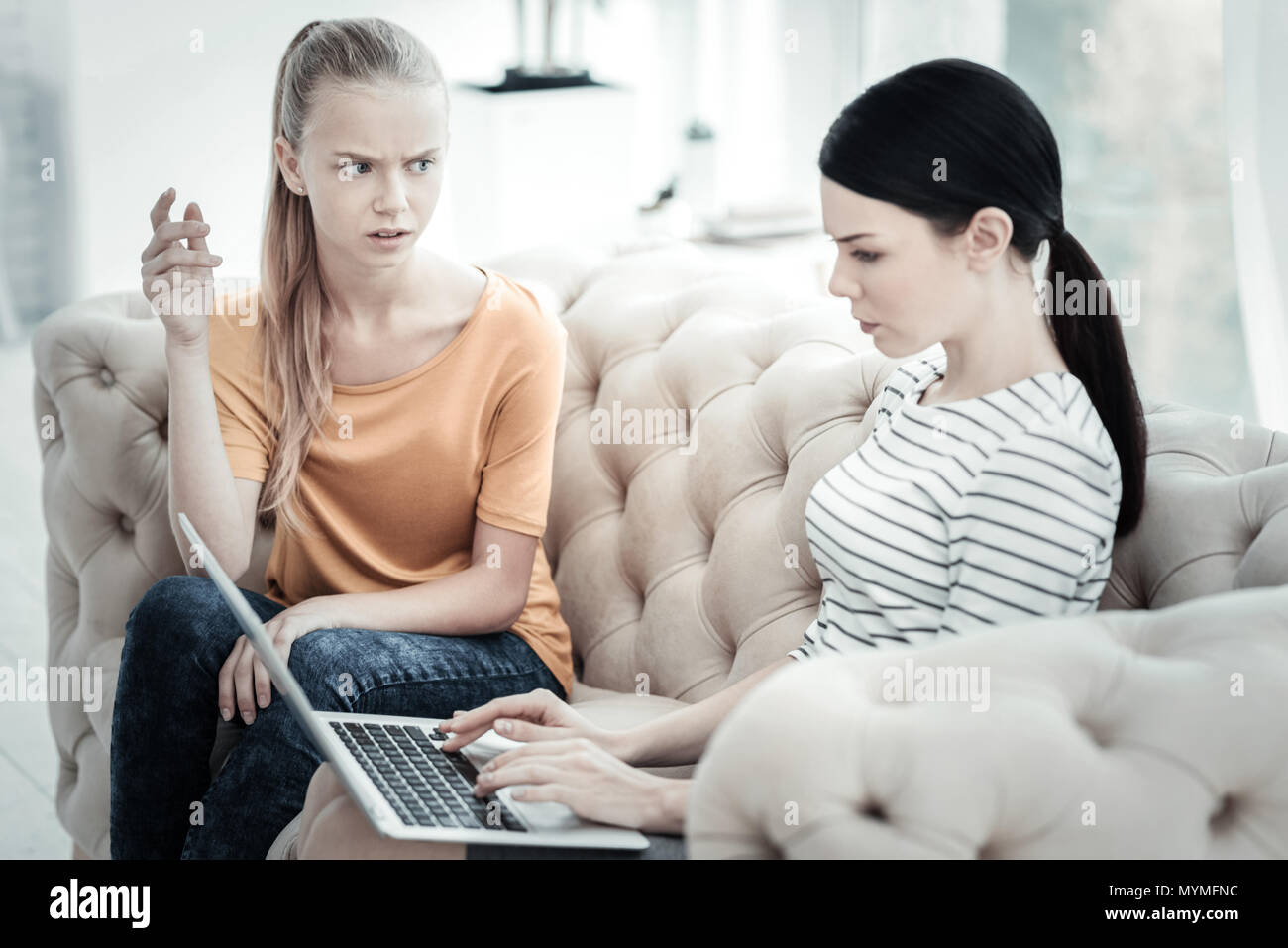 Teenager complaining hi-res stock photography and images - Alamy