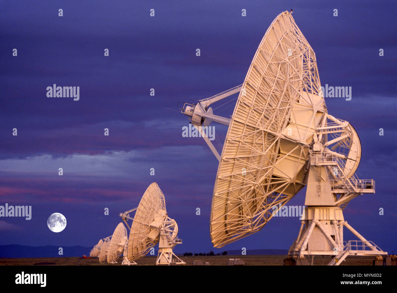 1990s satellite hi-res stock photography and images - Alamy
