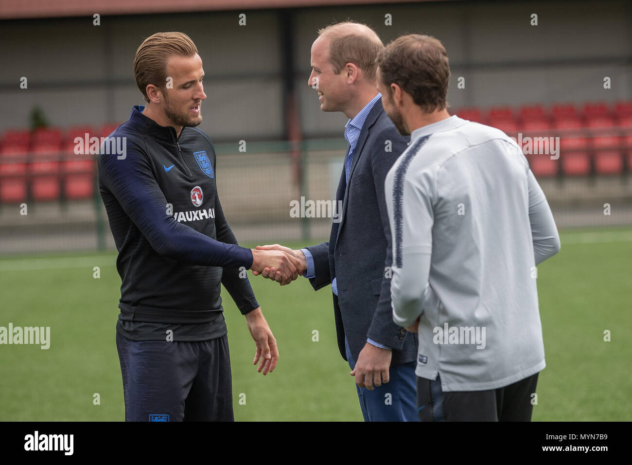 The Duke of Cambridge (centre) with Gareth Southgate and Harry Kane ...