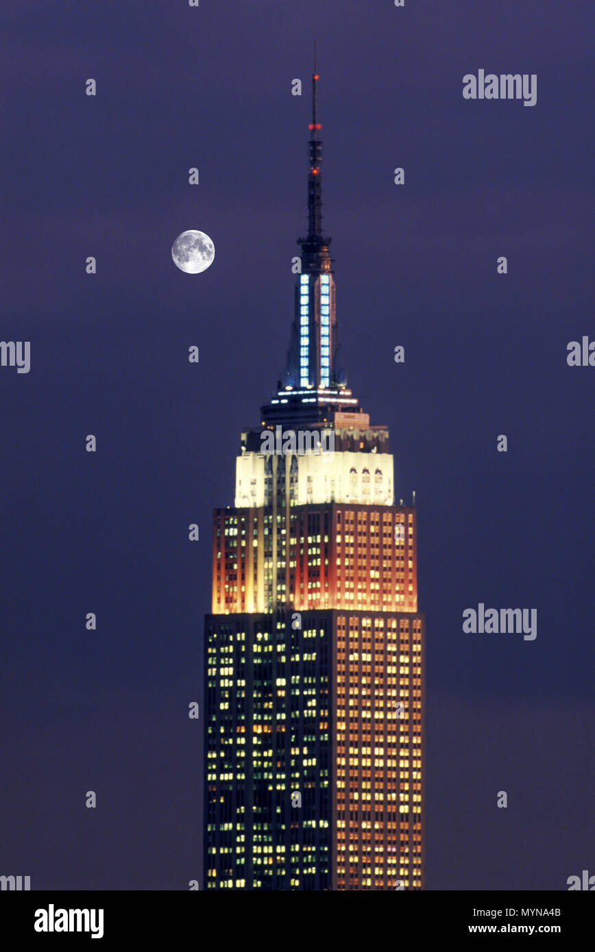 1992 HISTORICAL EMPIRE STATE BUILDING (©SHREVE LAMB & HARMON 1931 ...