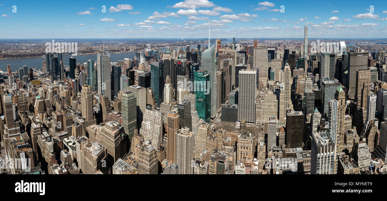 New york times square panoramic hi-res stock photography and images - Alamy