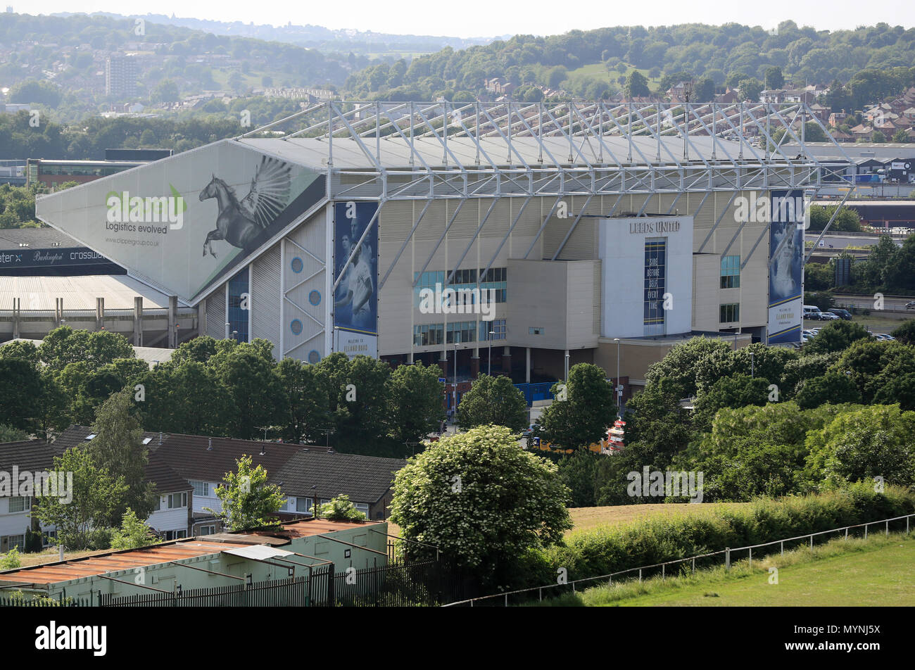 A general exterior view elland road hi-res stock photography and images ...