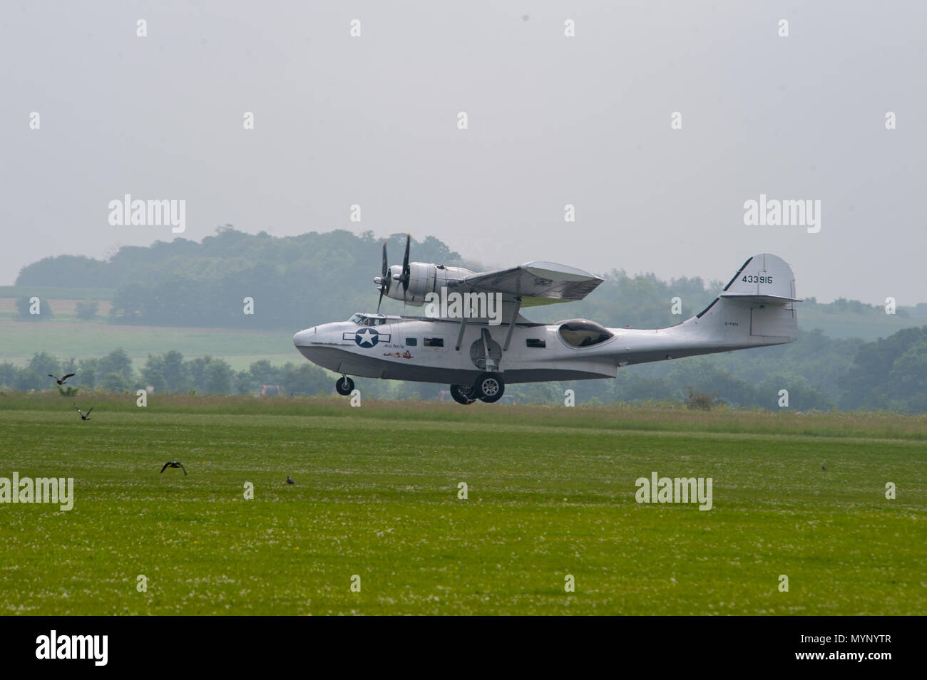 Ww2 era pby catalina flying boat aircraft hi-res stock photography and ...