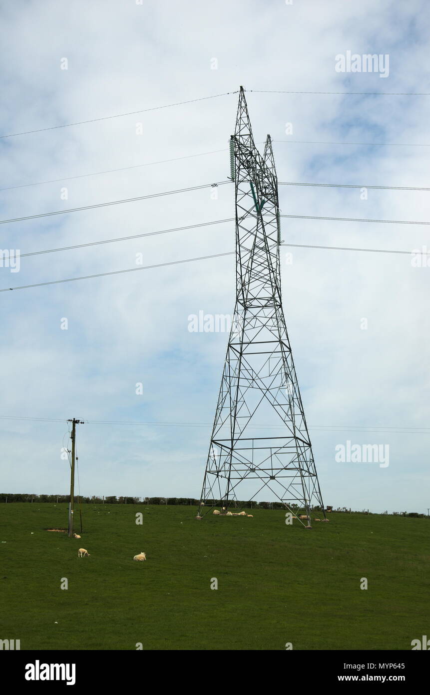 Electricity pylons ireland hi-res stock photography and images - Alamy