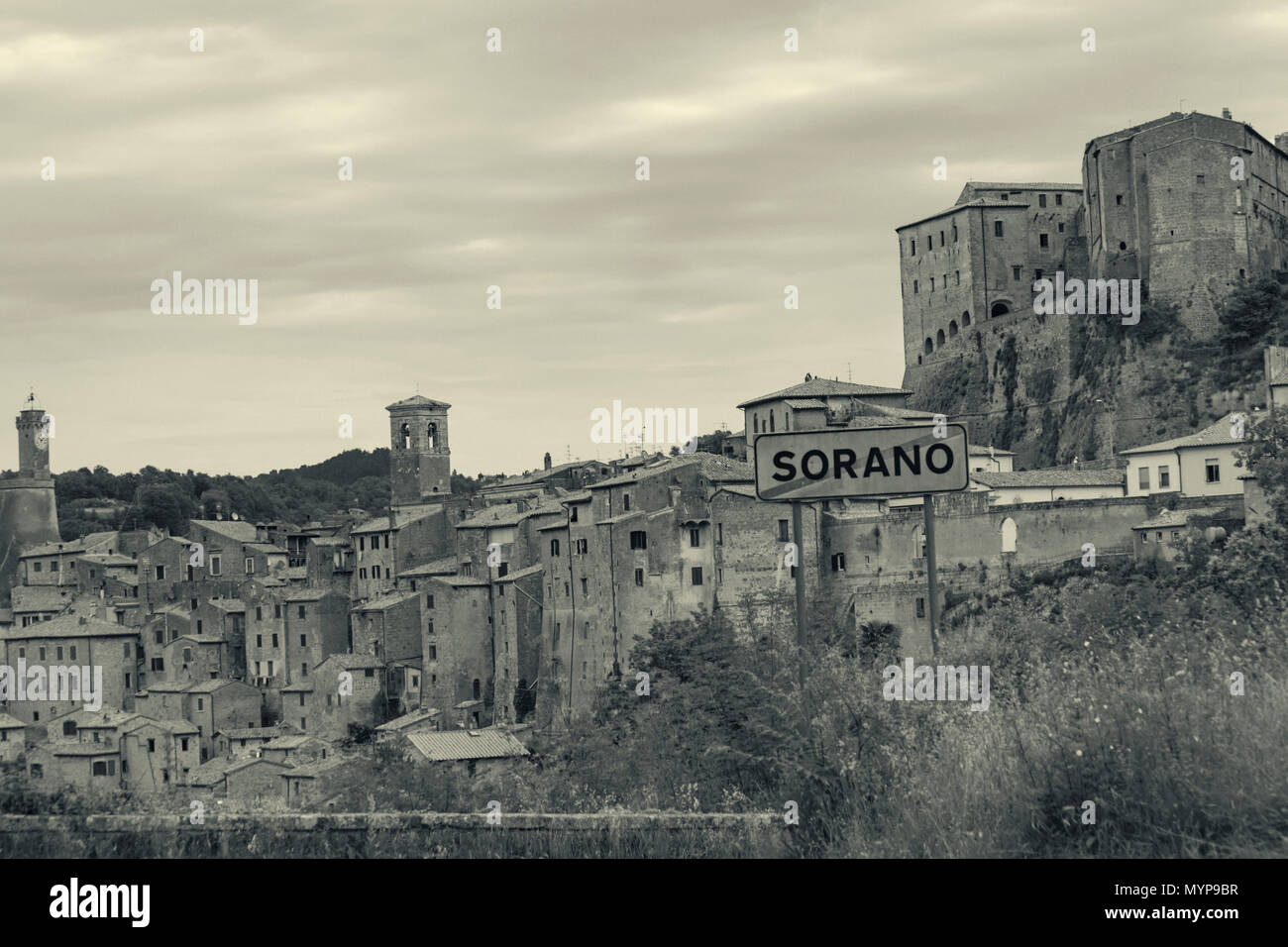 Sorano tuscany hi-res stock photography and images - Alamy