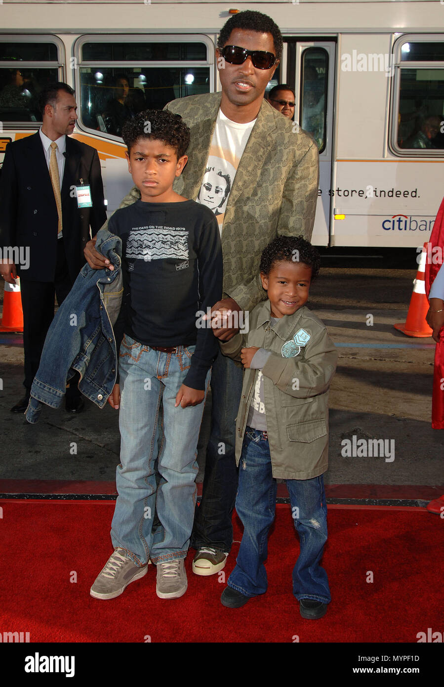 Babyface with wife red carpet event hi-res stock photography and images ...
