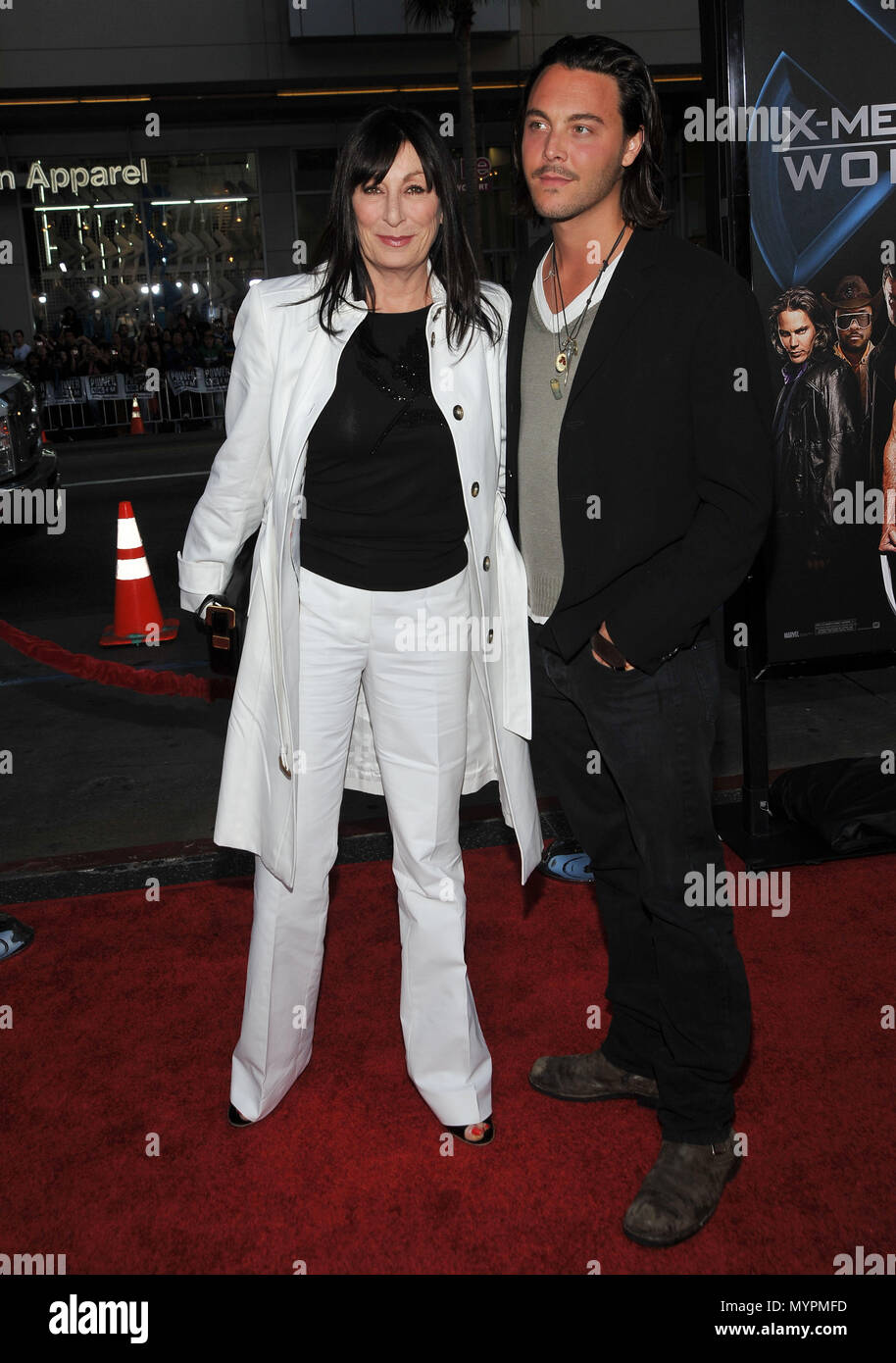 Anjelica huston and jack huston hi-res stock photography and images - Alamy