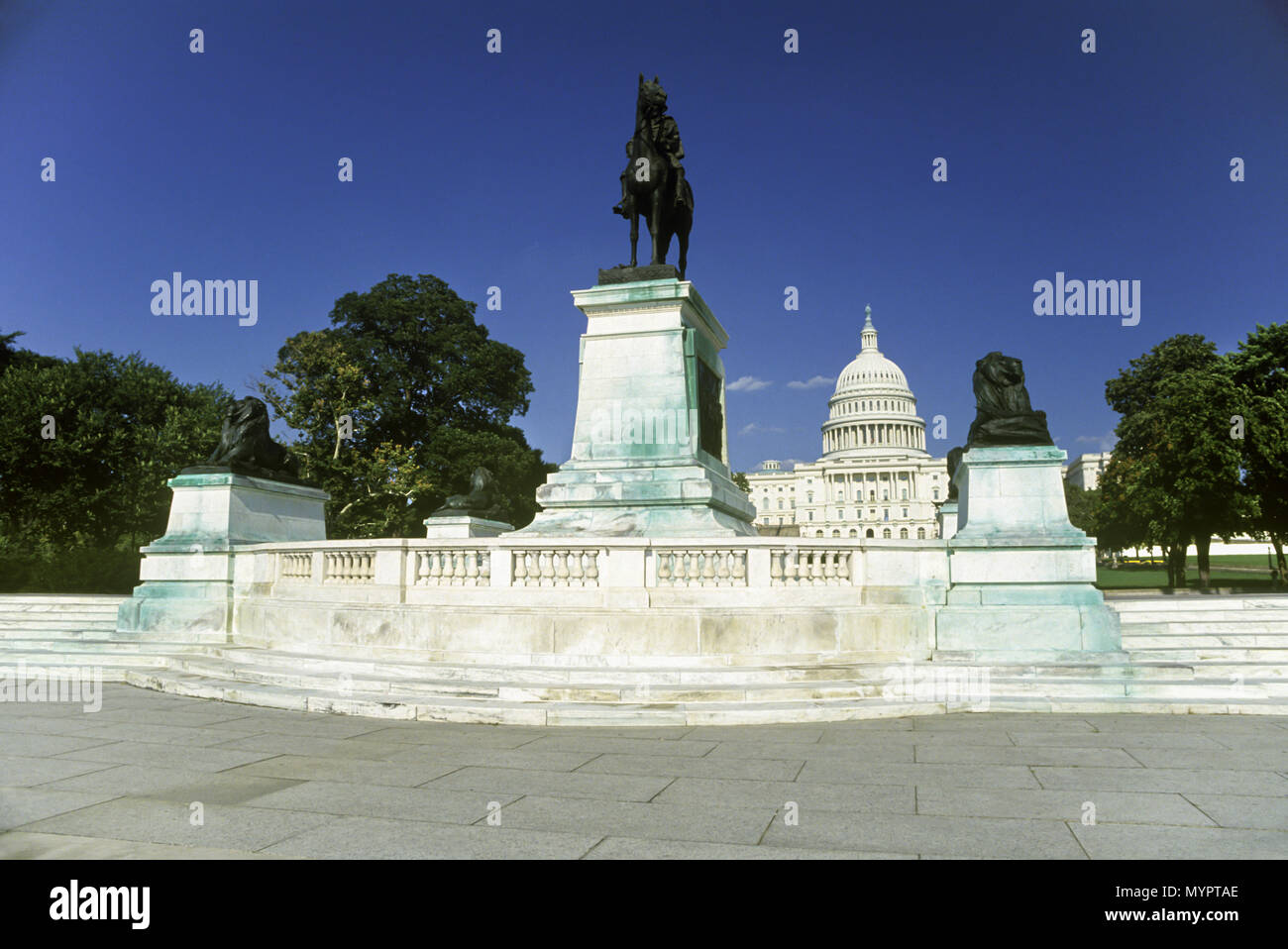 Capitol building statue dc hi-res stock photography and images - Alamy