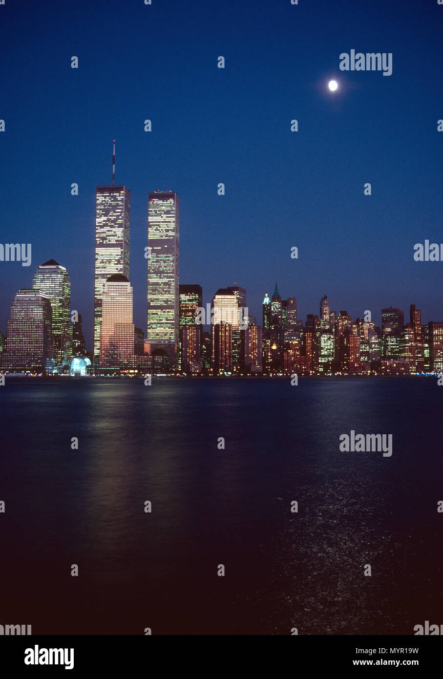 New york city skyline 1989 hi-res stock photography and images - Alamy