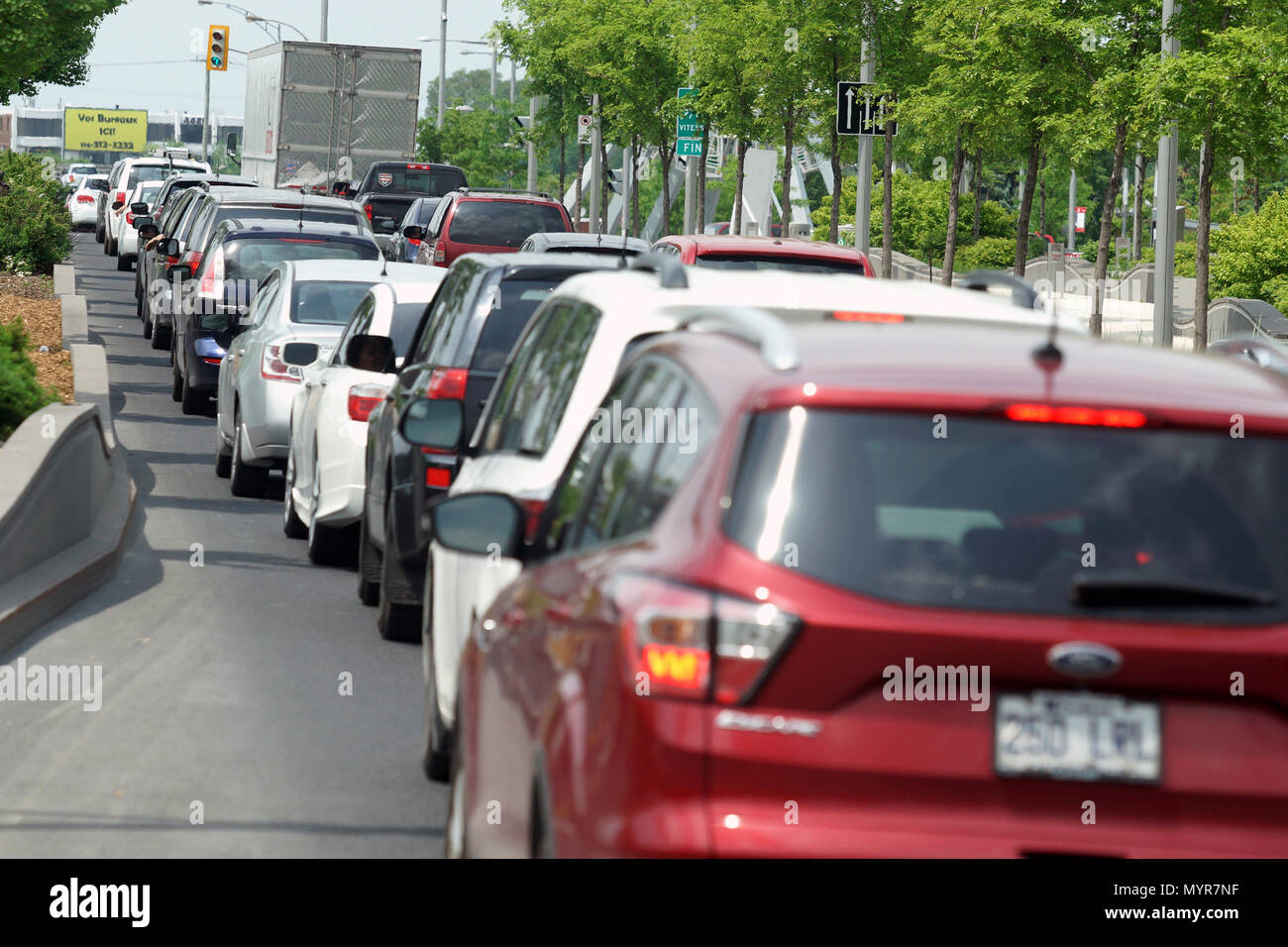 Grid lock hi-res stock photography and images - Alamy
