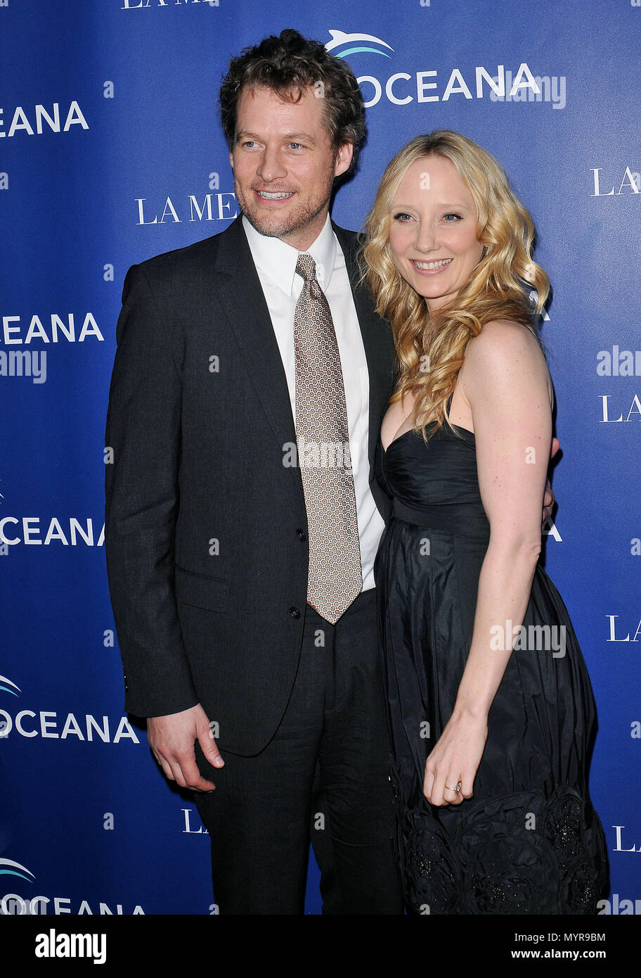 Anne heche with james tupper and her son hi-res stock photography and ...