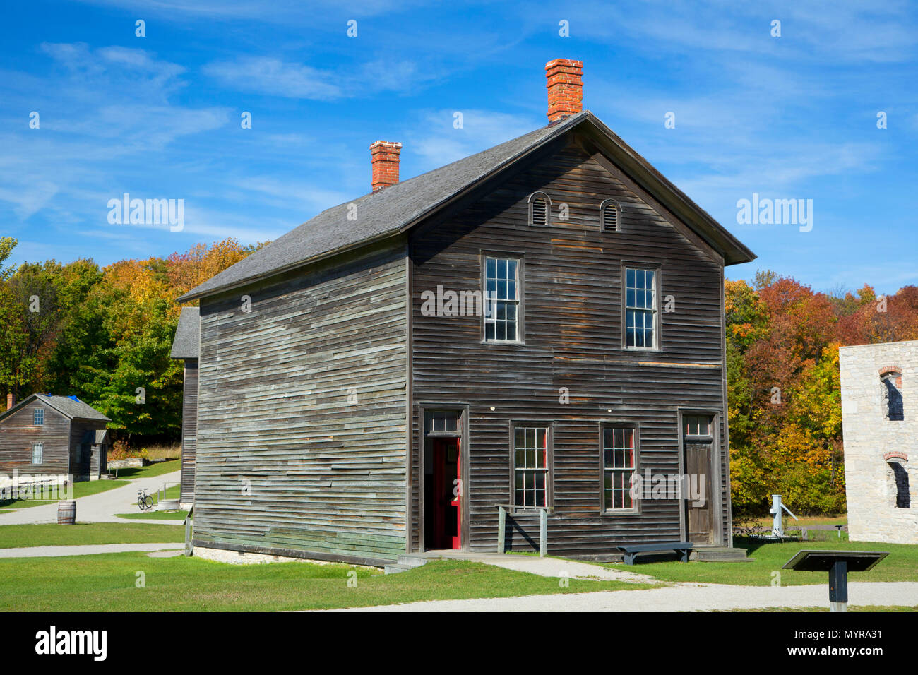 State park office hi-res stock photography and images - Alamy