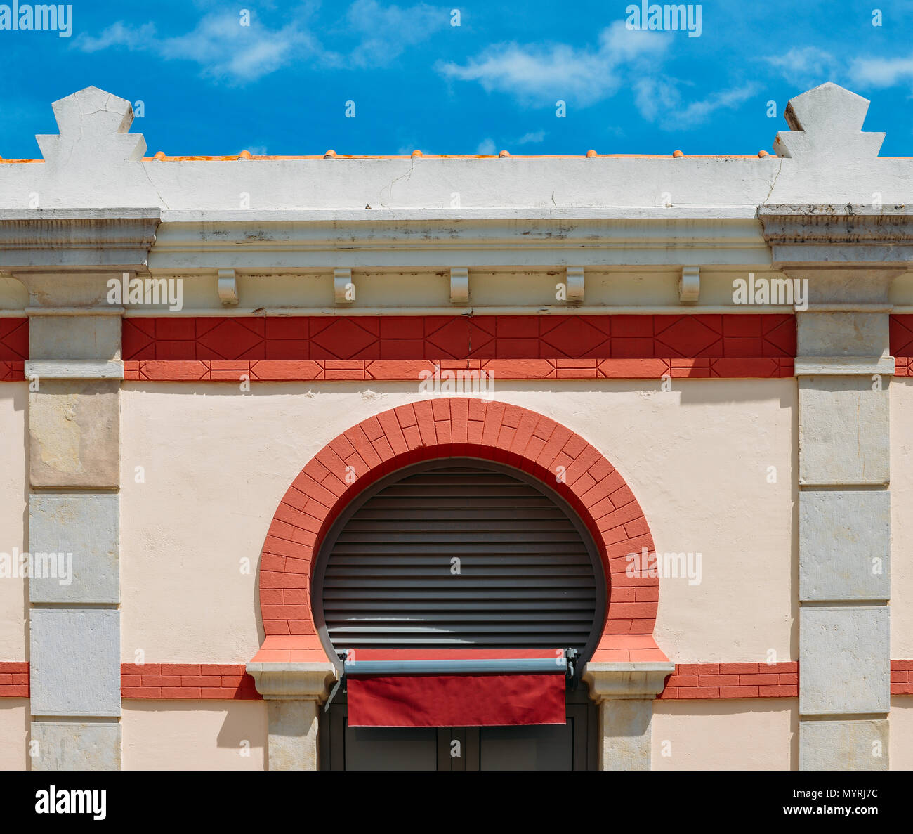 The algarve moorish architecture hi-res stock photography and images ...