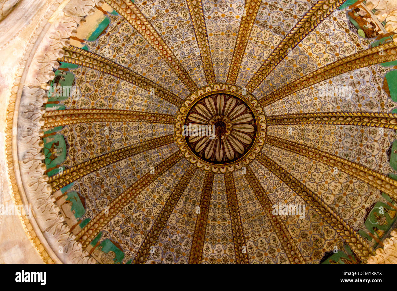 View upwards at the domed ceiling of the Cenotaph Moosi Maharani ki ...