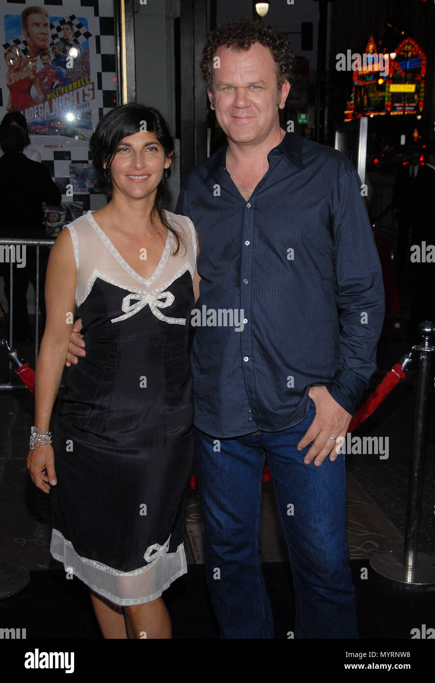 John c reilly and wife hi-res stock photography and images - Alamy