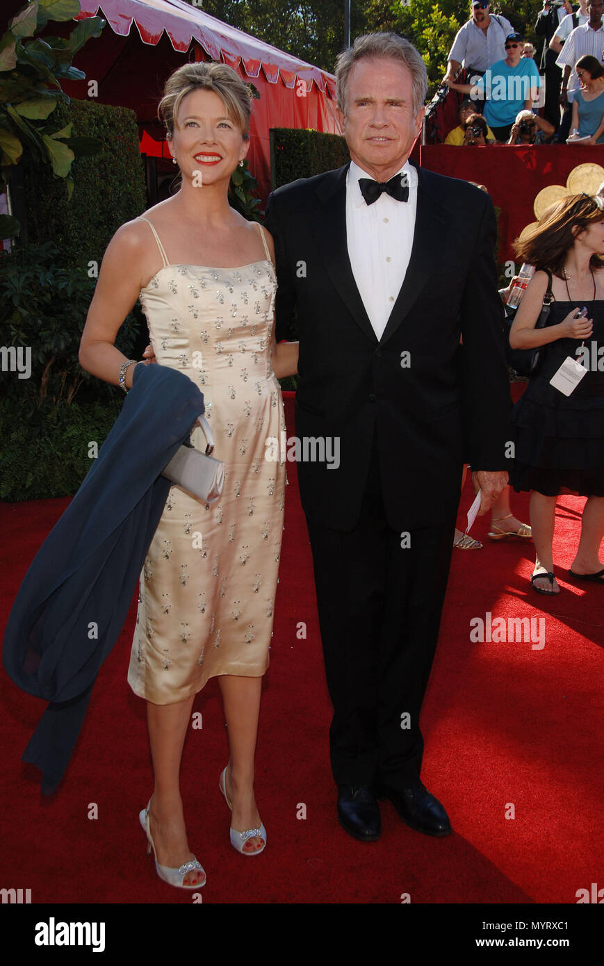 Annette bening and family hi-res stock photography and images - Alamy