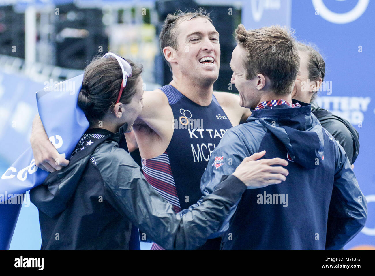 Nottingham, UK. 7th Jun, 2018. Team USA celebrate taking Gold at the ...