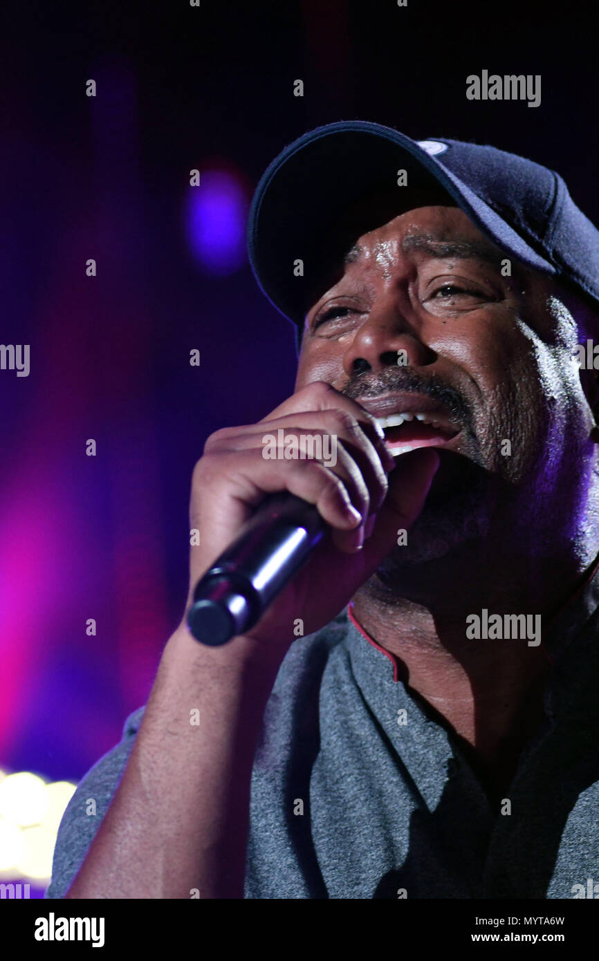 Michelle rucker hi-res stock photography and images - Alamy