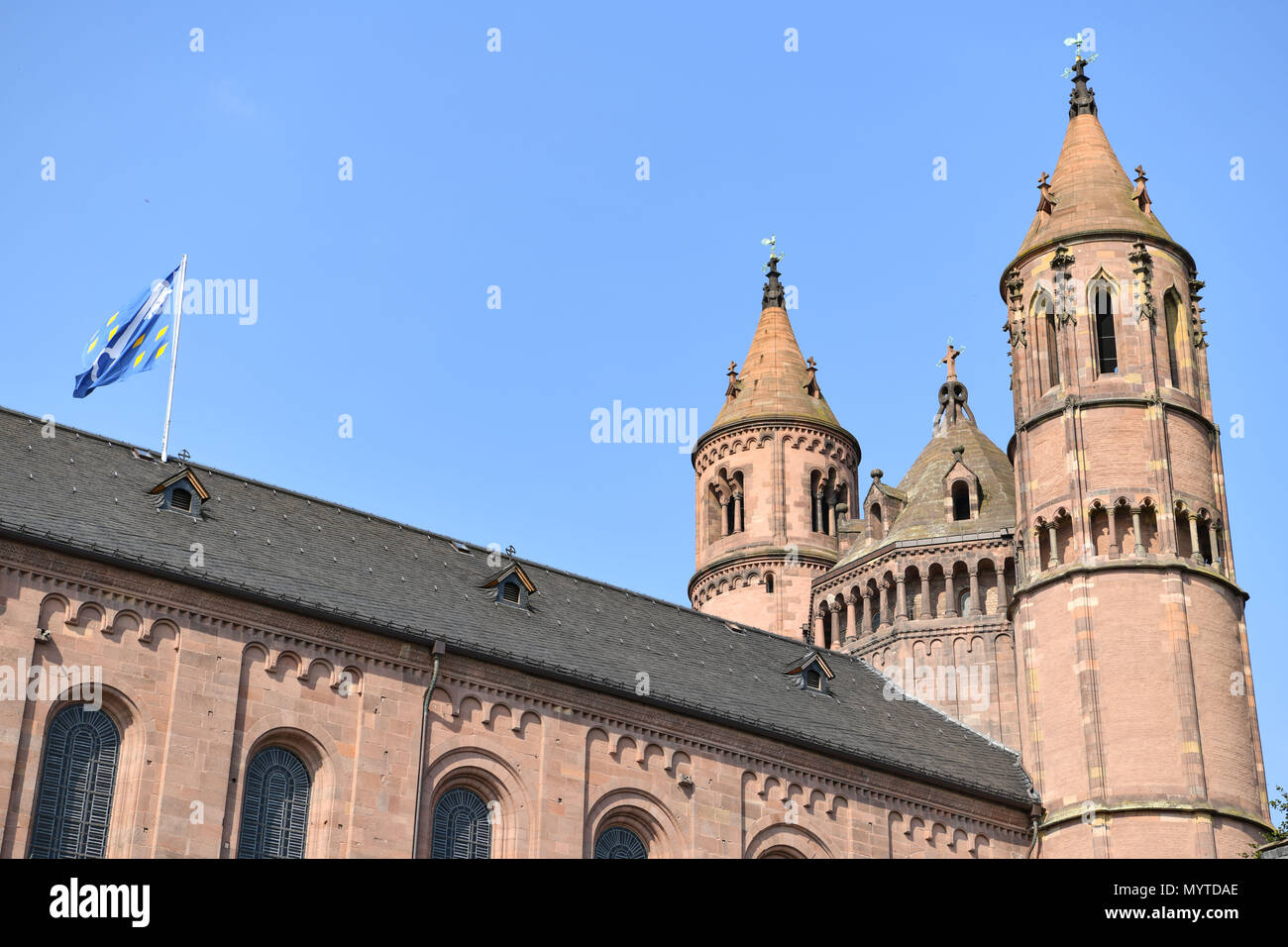 06 June 2018, Germany, Worms: Picture of the two west-facing church ...