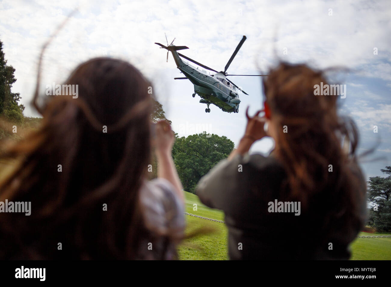 Rotor wash hi-res stock photography and images - Alamy