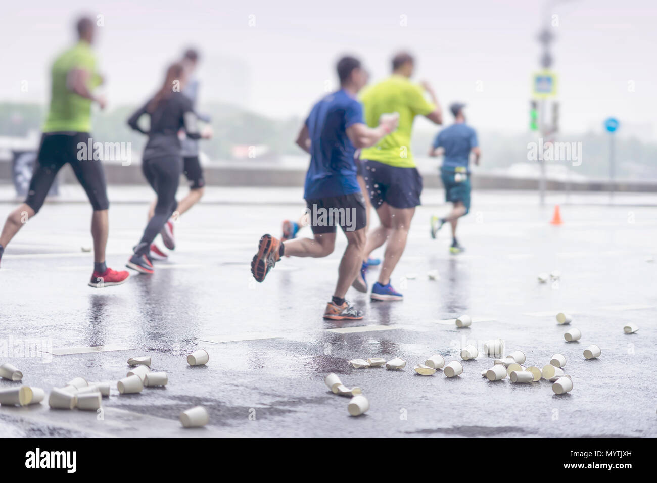 Cardboard cups hi-res stock photography and images - Alamy