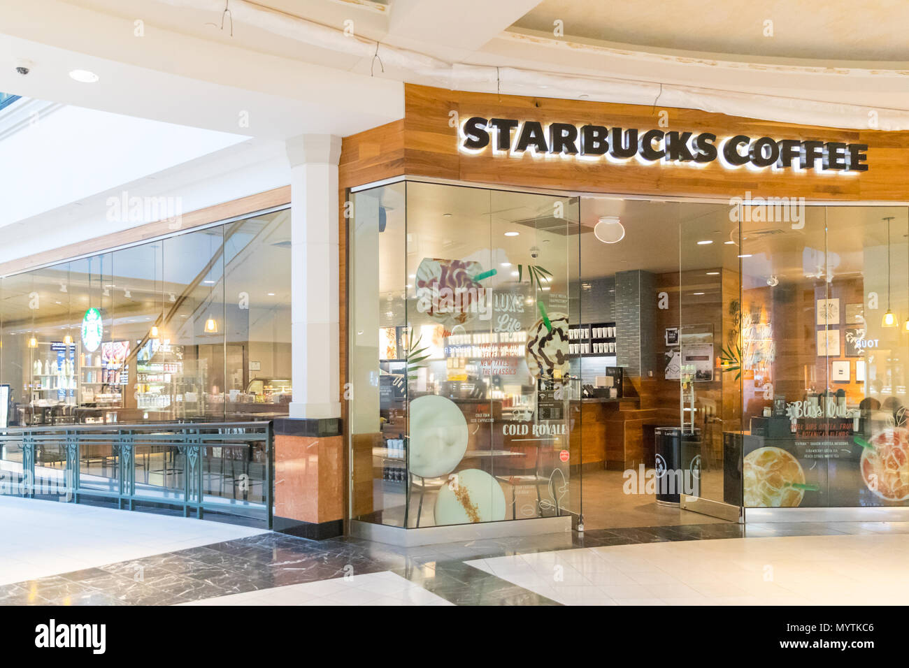 Chain of coffee shops hi-res stock photography and images - Alamy