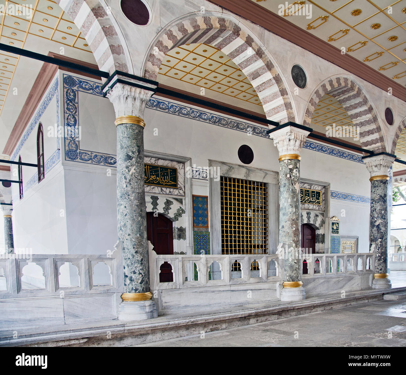 Topkapi palace museum hi-res stock photography and images - Alamy