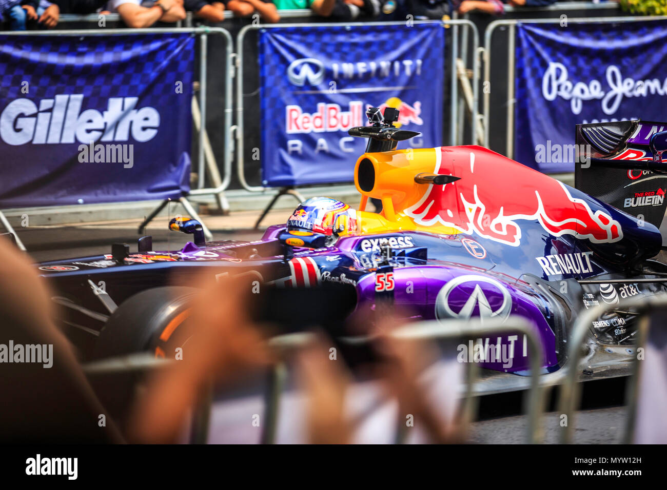 Toro company hi-res stock photography and images - Alamy