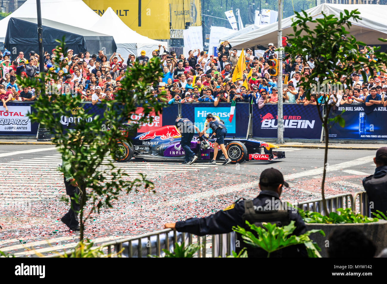 Mexico City, Mexico - June 27, 2015: Staff of the Infiniti Red Bull ...