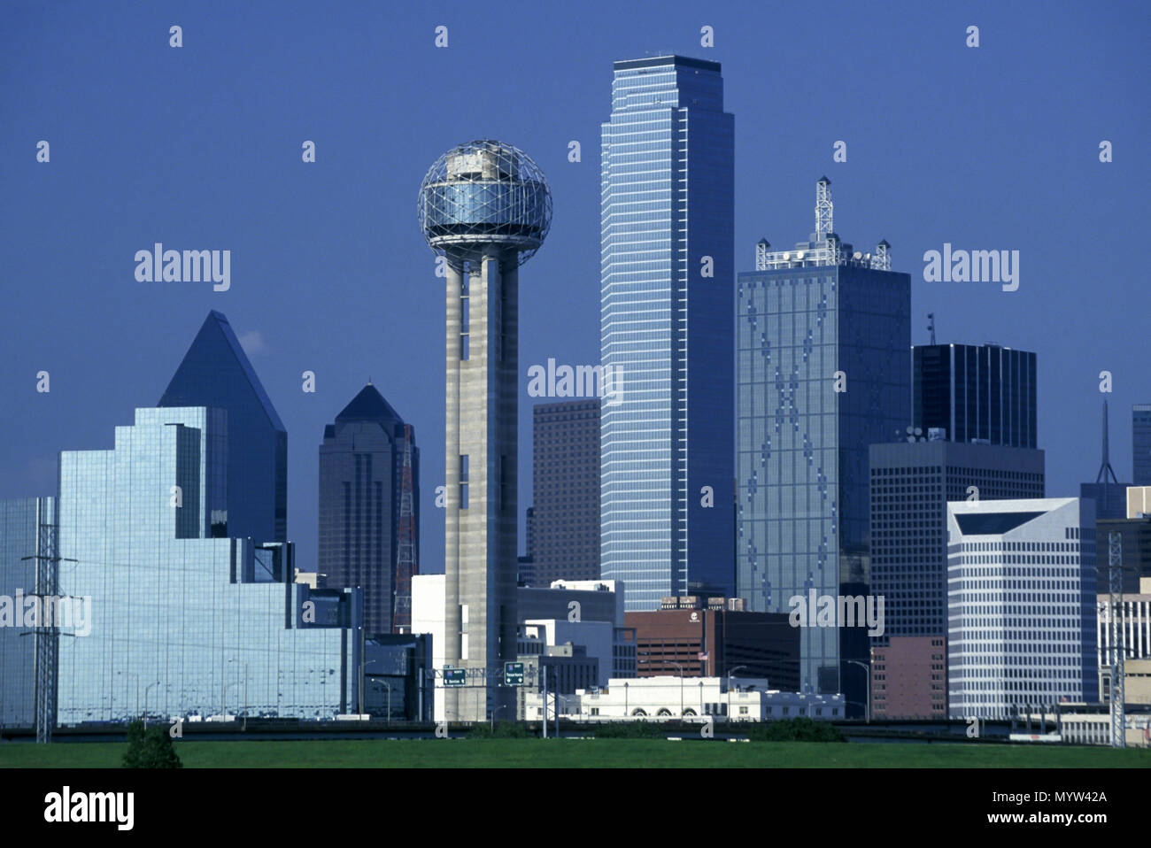 Dallas skyline vintage hi-res stock photography and images - Alamy
