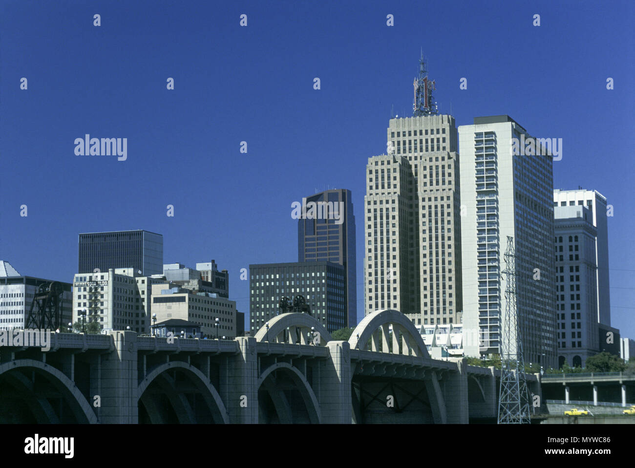 Robert street bridge hi-res stock photography and images - Alamy