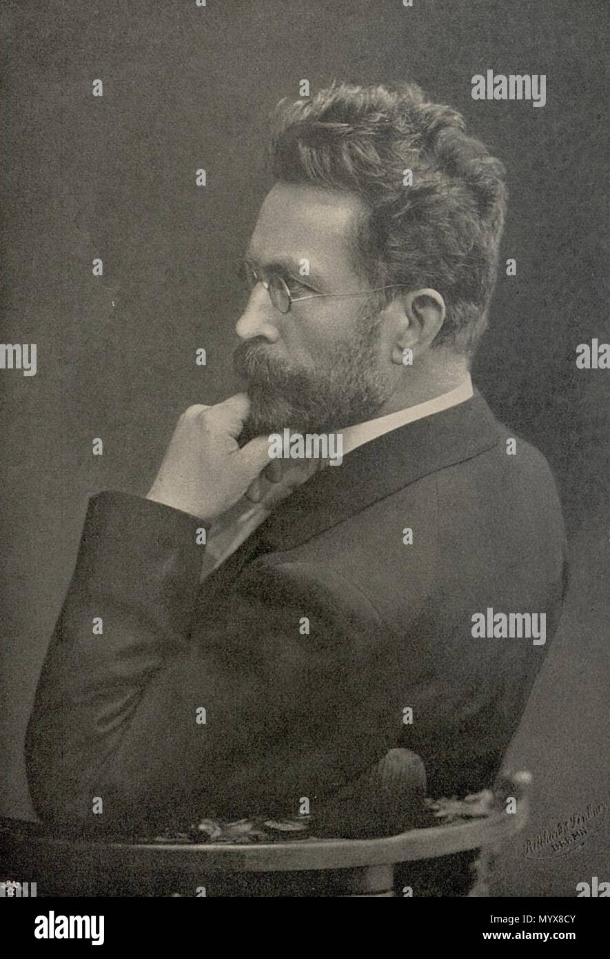 . Deutsch: Gustav Eberlein, c. 1903 . 1903. Hofphotographen Reichard ...