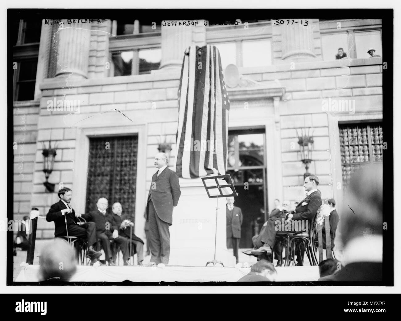 Unveiling image hi-res stock photography and images - Alamy