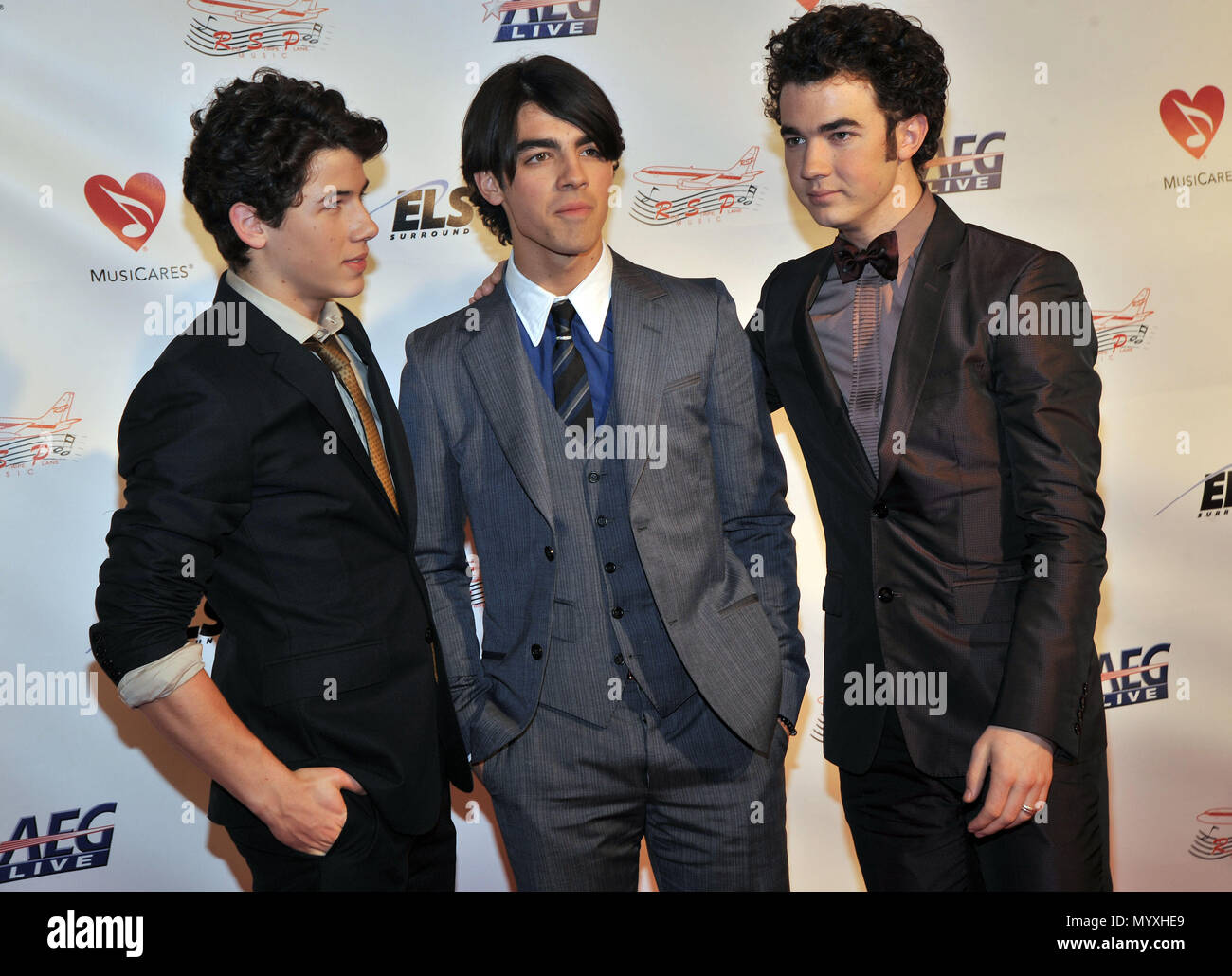 Jonas Brothers - Musicares 2009 Person Of The Year Tribute at the Los ...