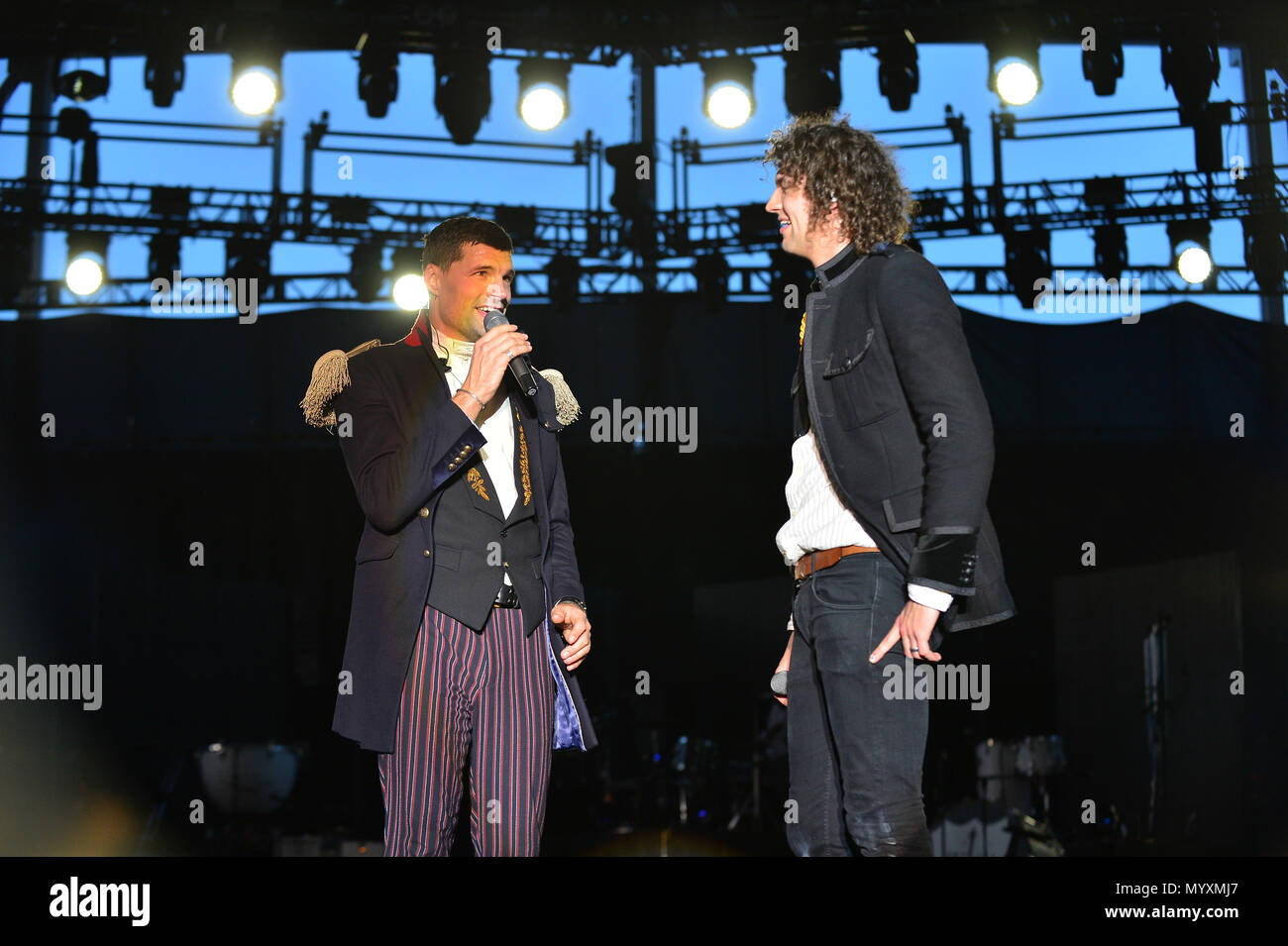 Joel and luke smallbone hi-res stock photography and images - Alamy