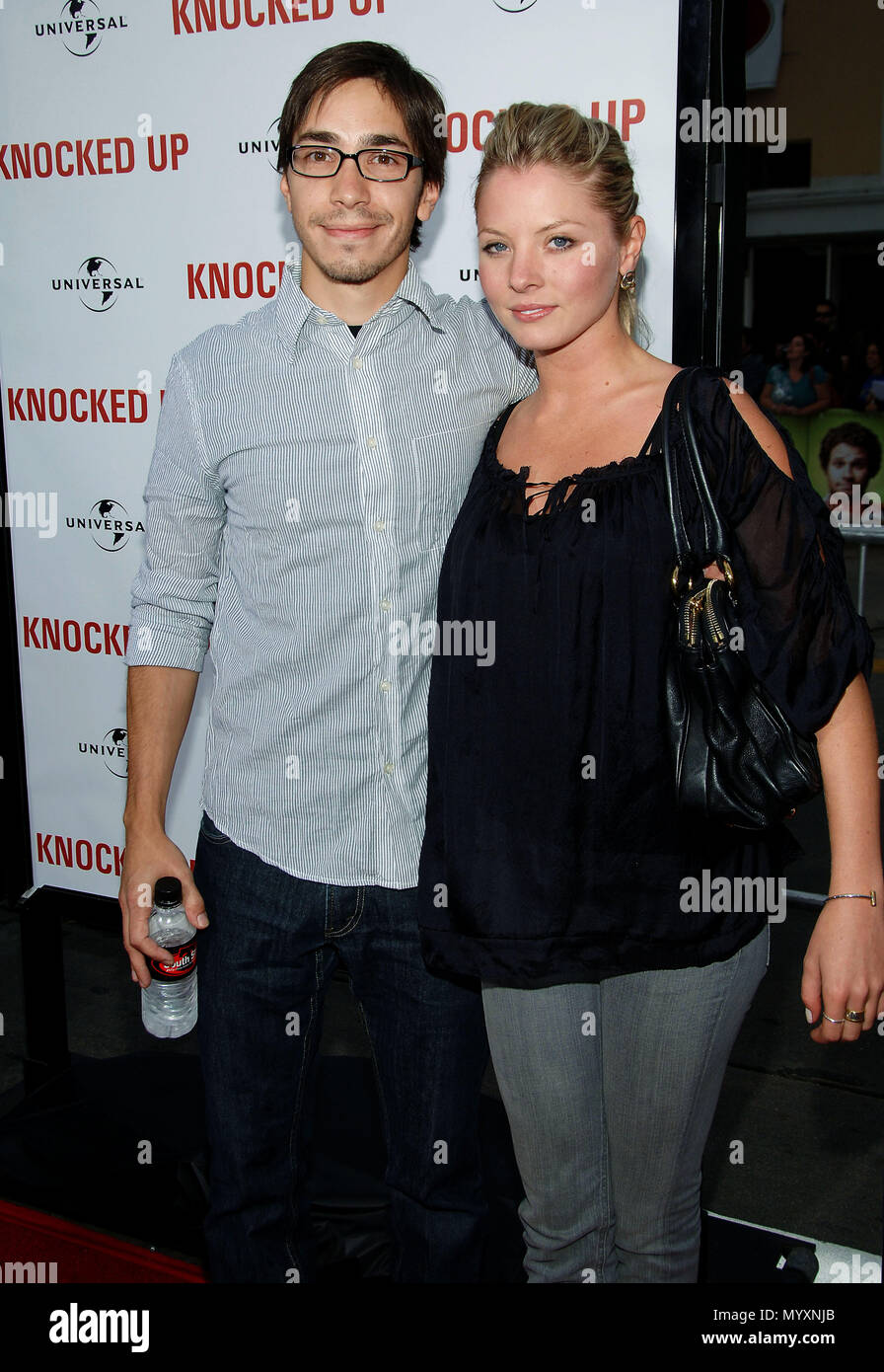 Justin Long and Kaitlin Doubleday arriving at KNOCKED UP Premire at the ...