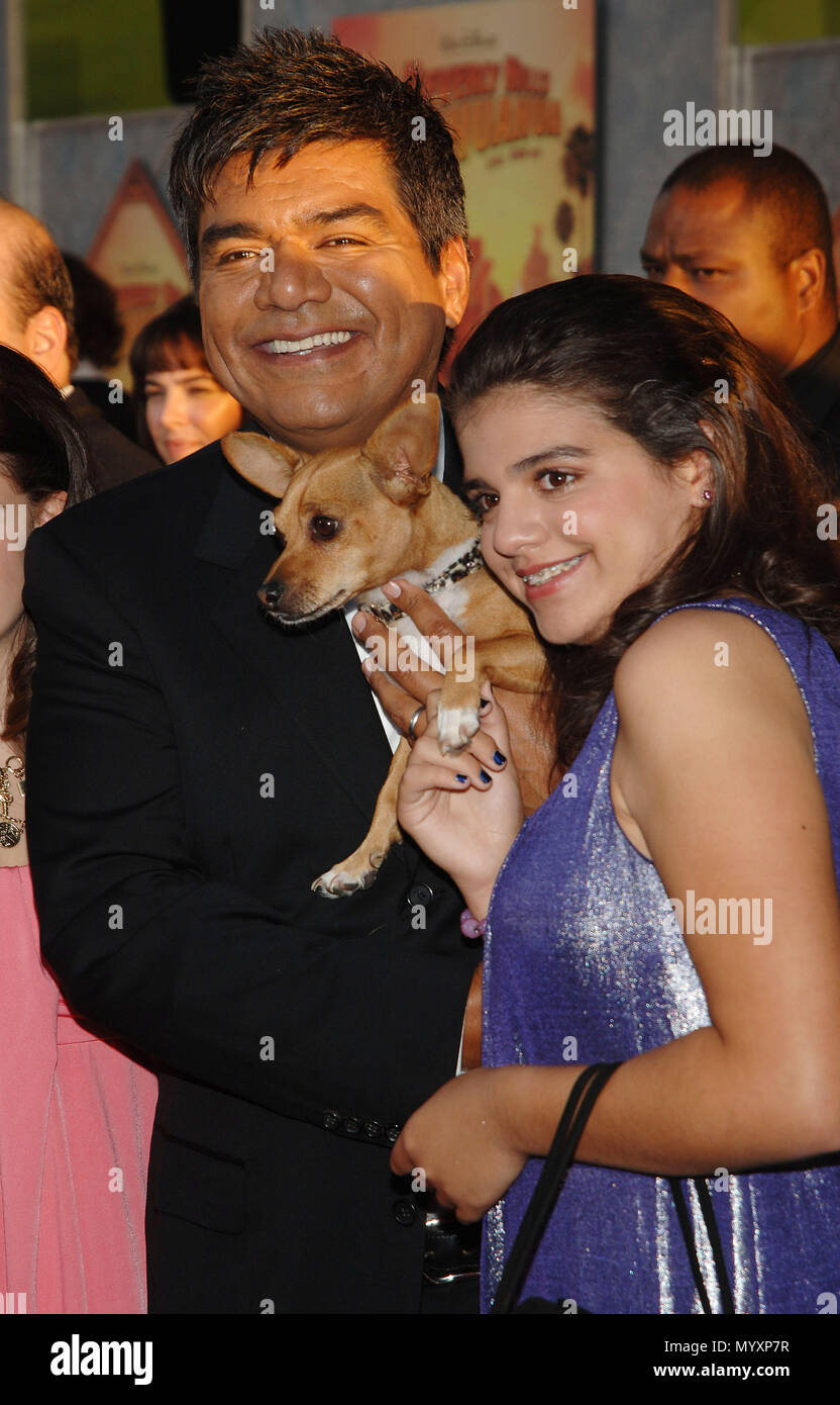 George Lopez daughter posing the chihuahua - Beverly Hills Chihuahua ...