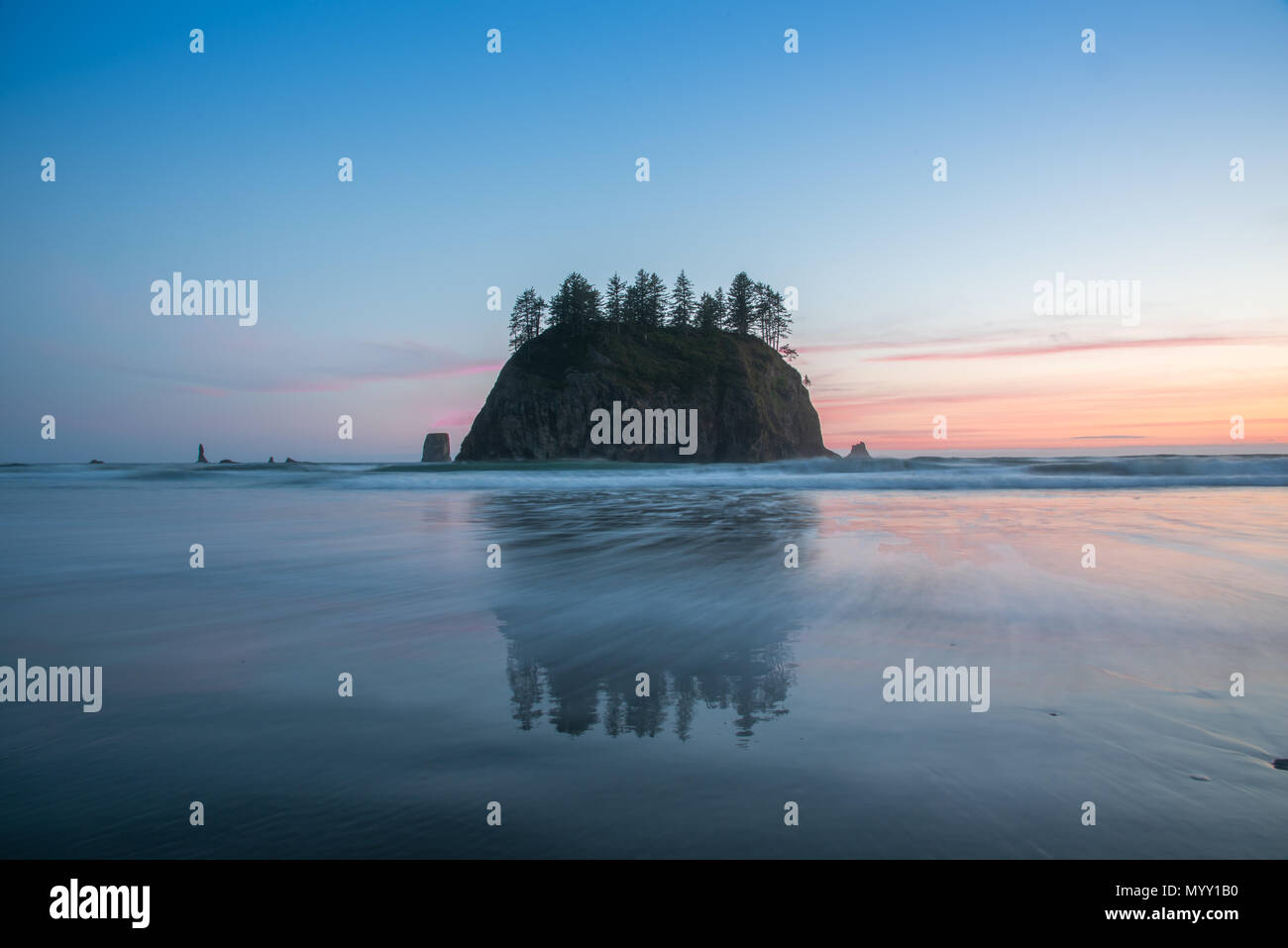 Lapush hi-res stock photography and images - Alamy