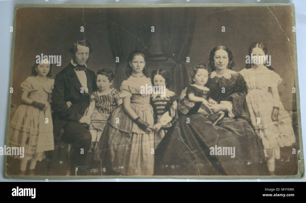 . English: Moritz G. Melchior and Dorothea Melchior with their children ...