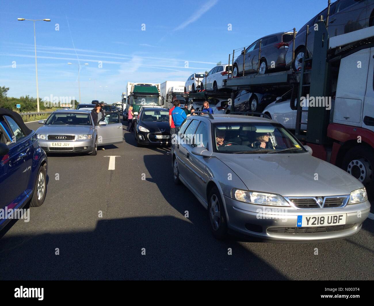 M20, Folkestone, Kent, UK. 23rd July, 2015. Holiday makers experience ...
