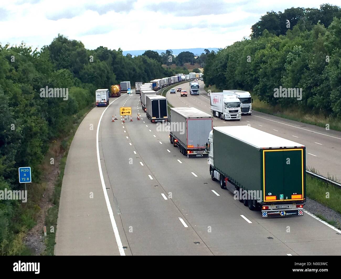 M20 lorries hi-res stock photography and images - Alamy