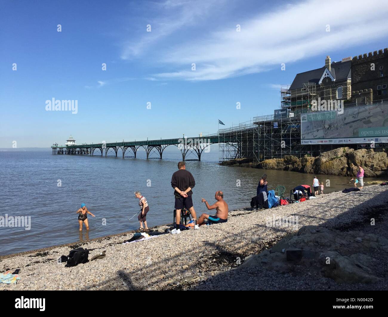 Clevedon Pier One Direction High Resolution Stock Photography and ...