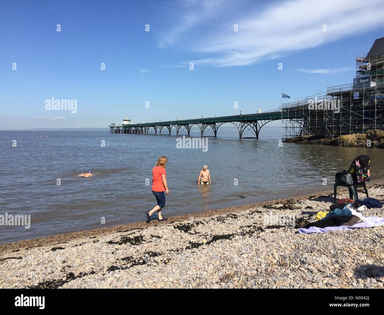 Clevedon swimming hi-res stock photography and images - Alamy