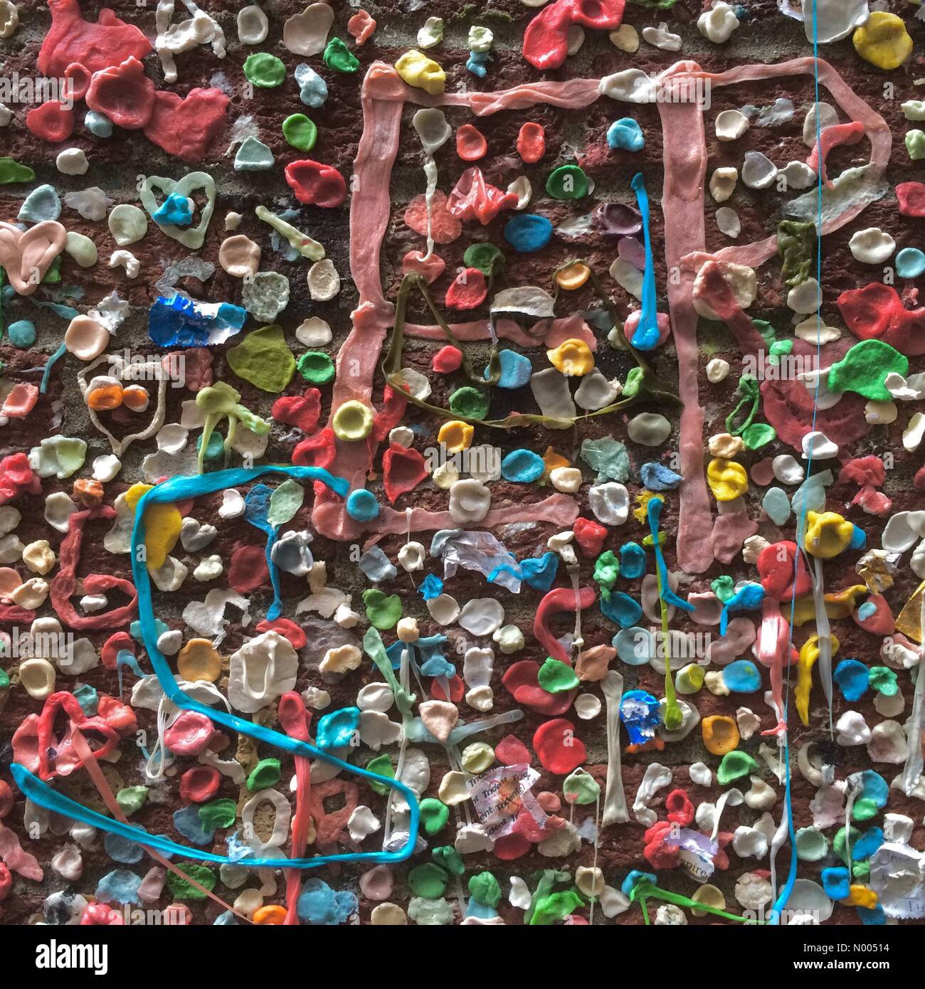 Seattle, Washington, USA. 08th Nov, 2015. Last day of the Gum Wall, a ...