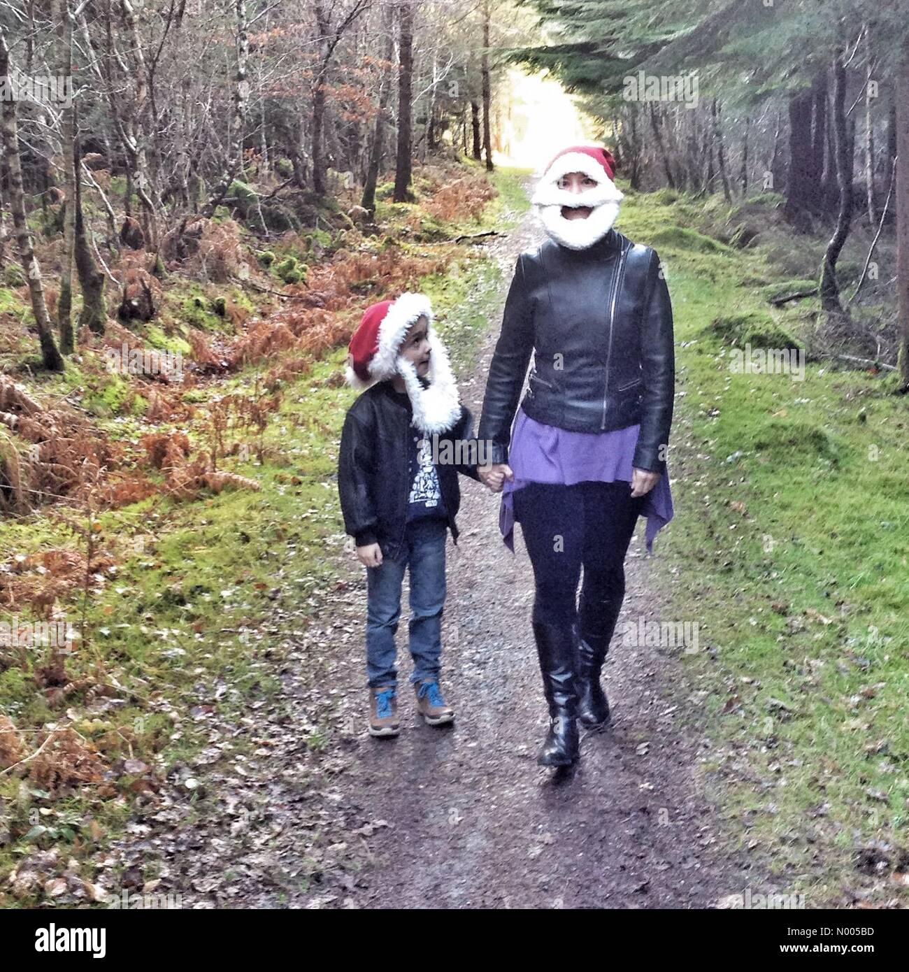 Hats walk side hi-res stock photography and images - Alamy