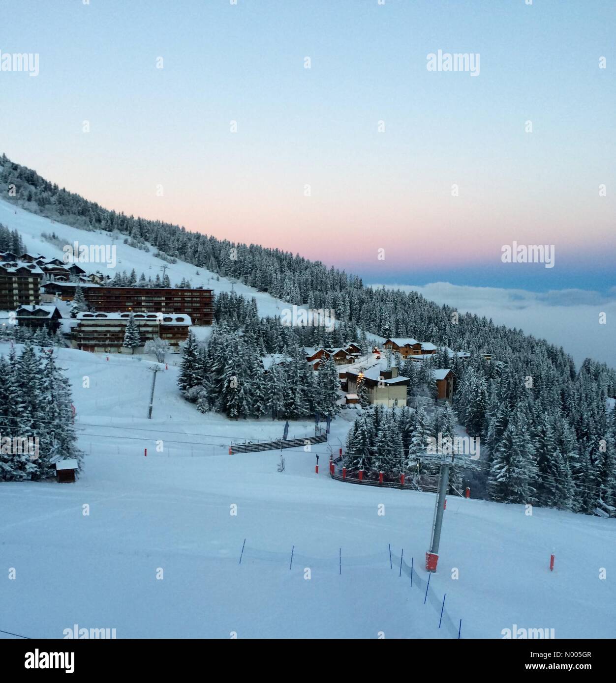 Courchevel 1850 hi-res stock photography and images - Alamy